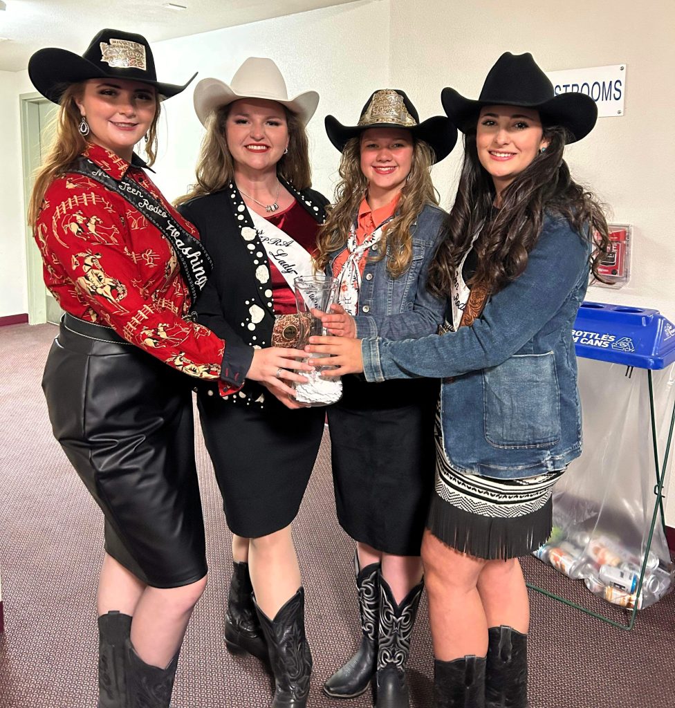 The Oregon Queen — A New Year — 2024 with New Titleholders! – Miss ...